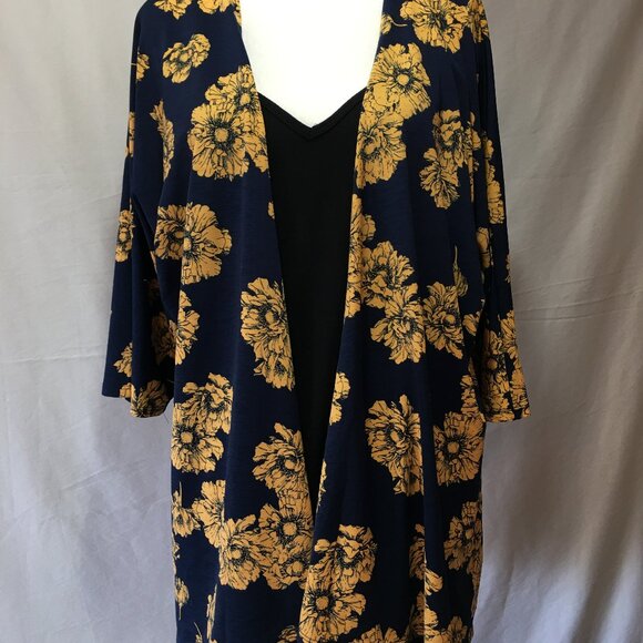 LuLaRoe | Sweaters | Lularoe Lindsey Cover Up | Poshmark